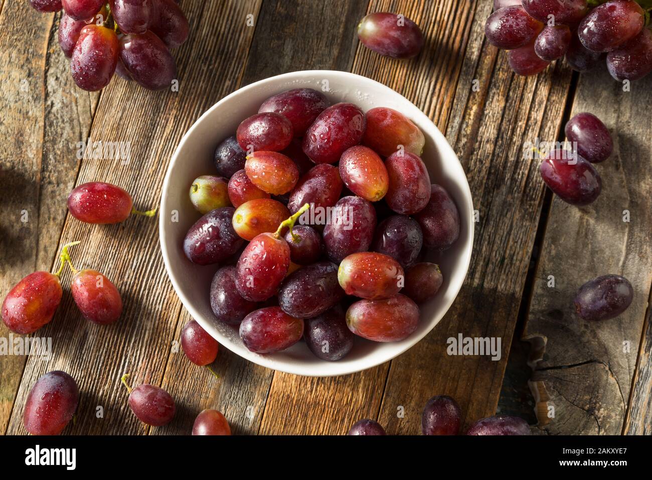 Red purple fruit hi-res stock photography and images - Alamy