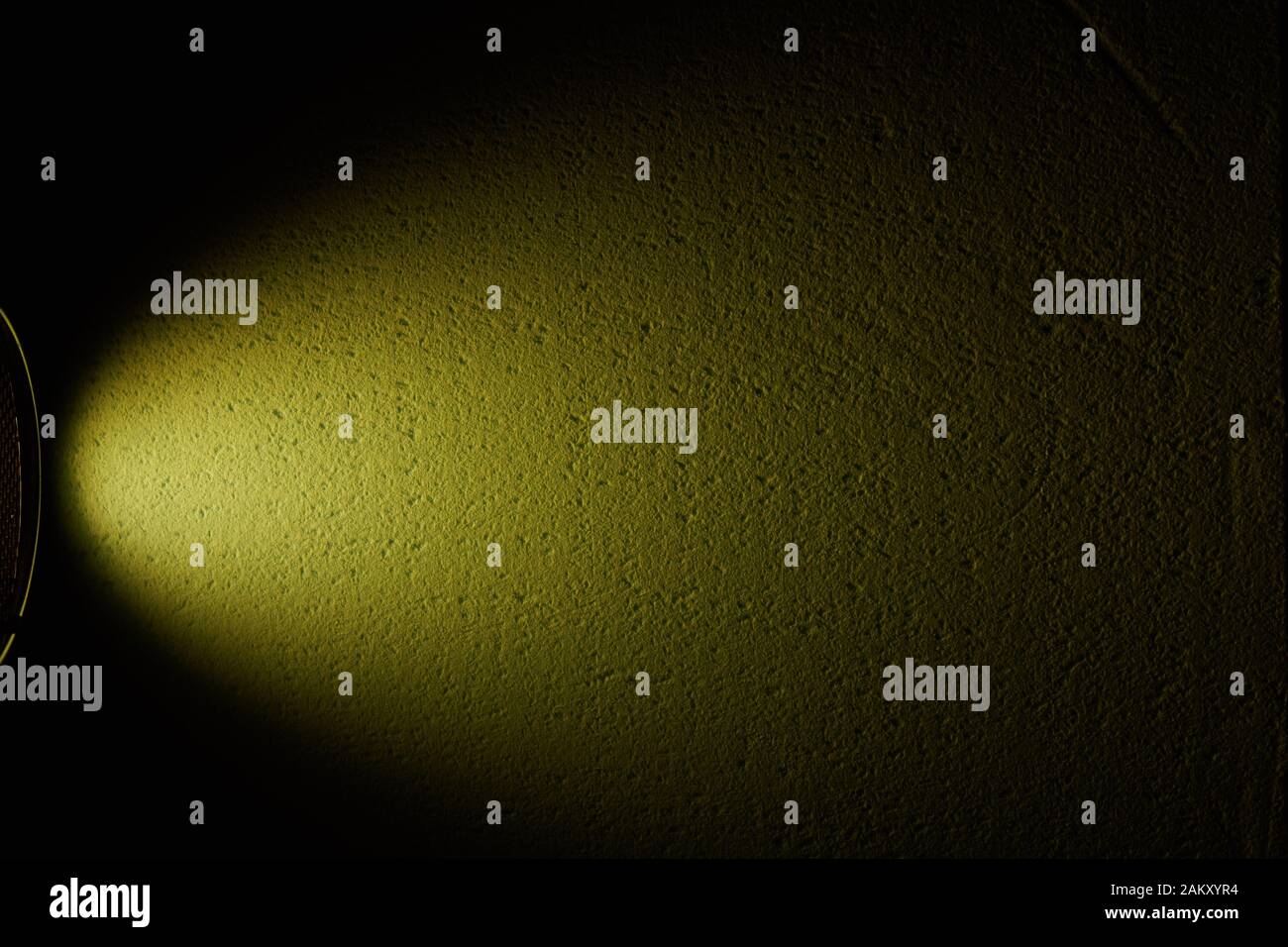 Dark green wide beam of light on a black background Stock Photo - Alamy