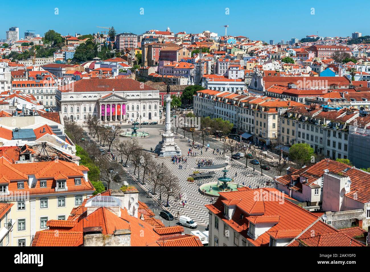 Center of lisboa hi-res stock photography and images - Alamy