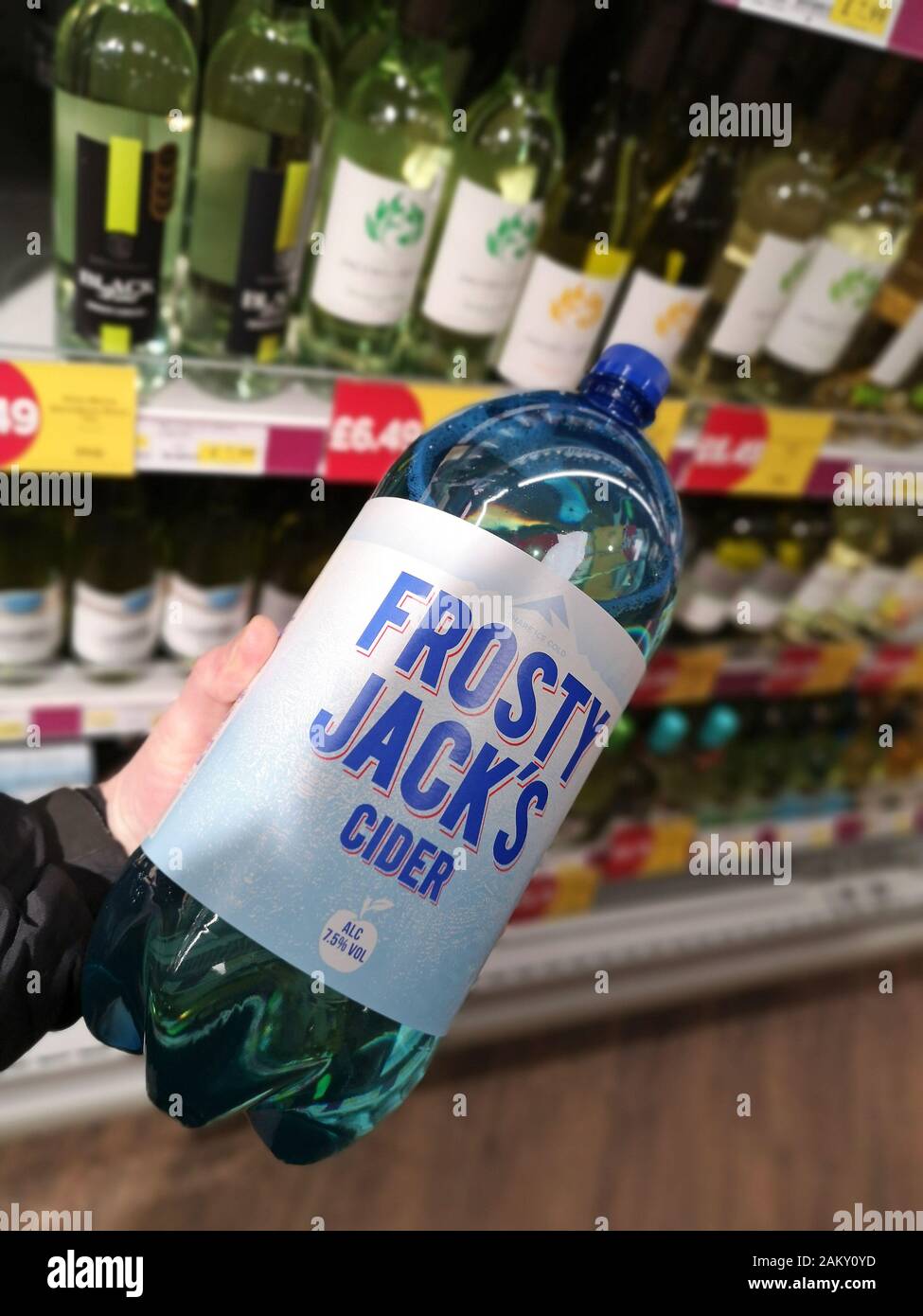 Strongbow cider hi-res stock photography and images - Alamy