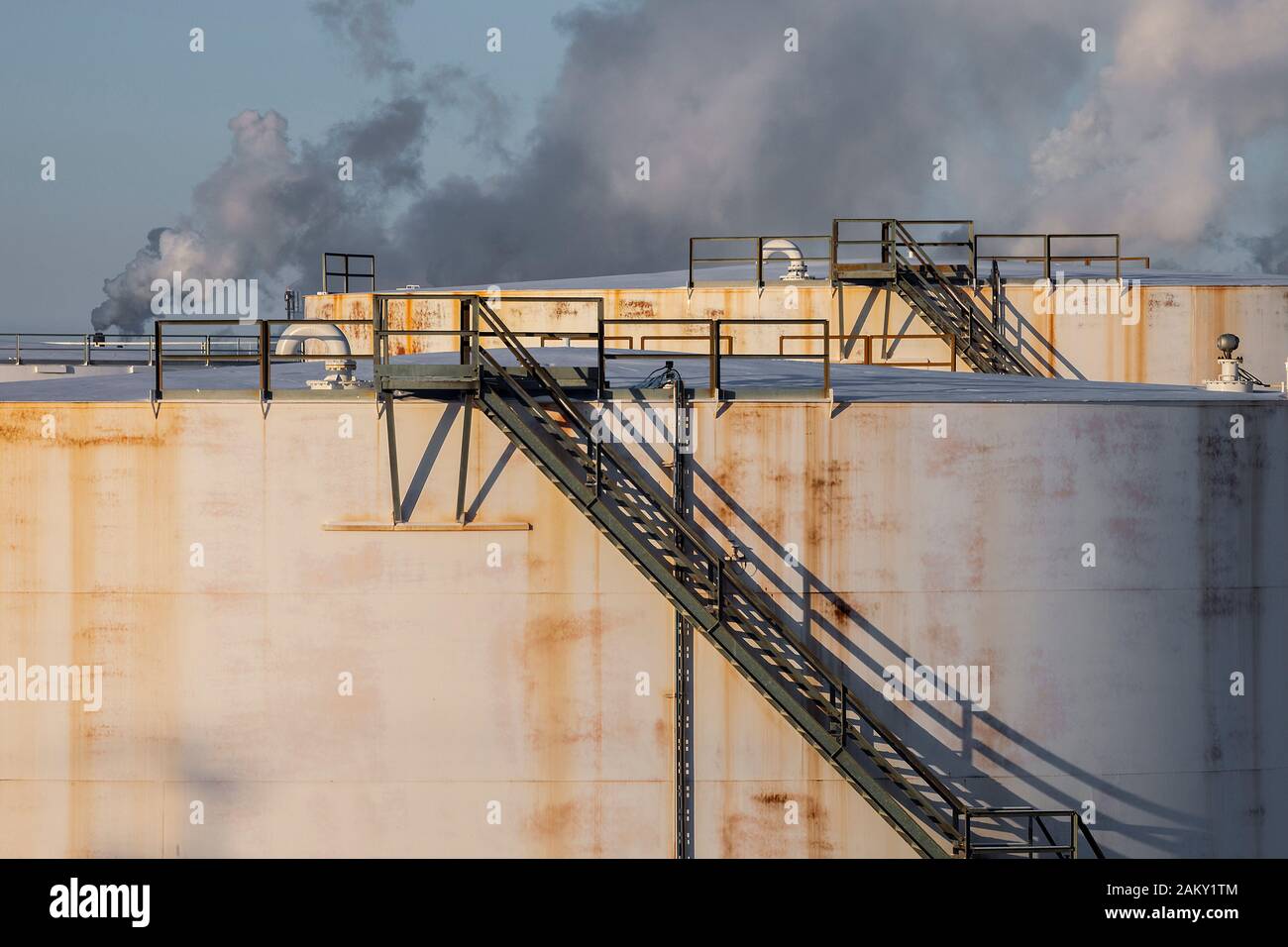 Oil storage tank with stairs hi-res stock photography and images - Alamy