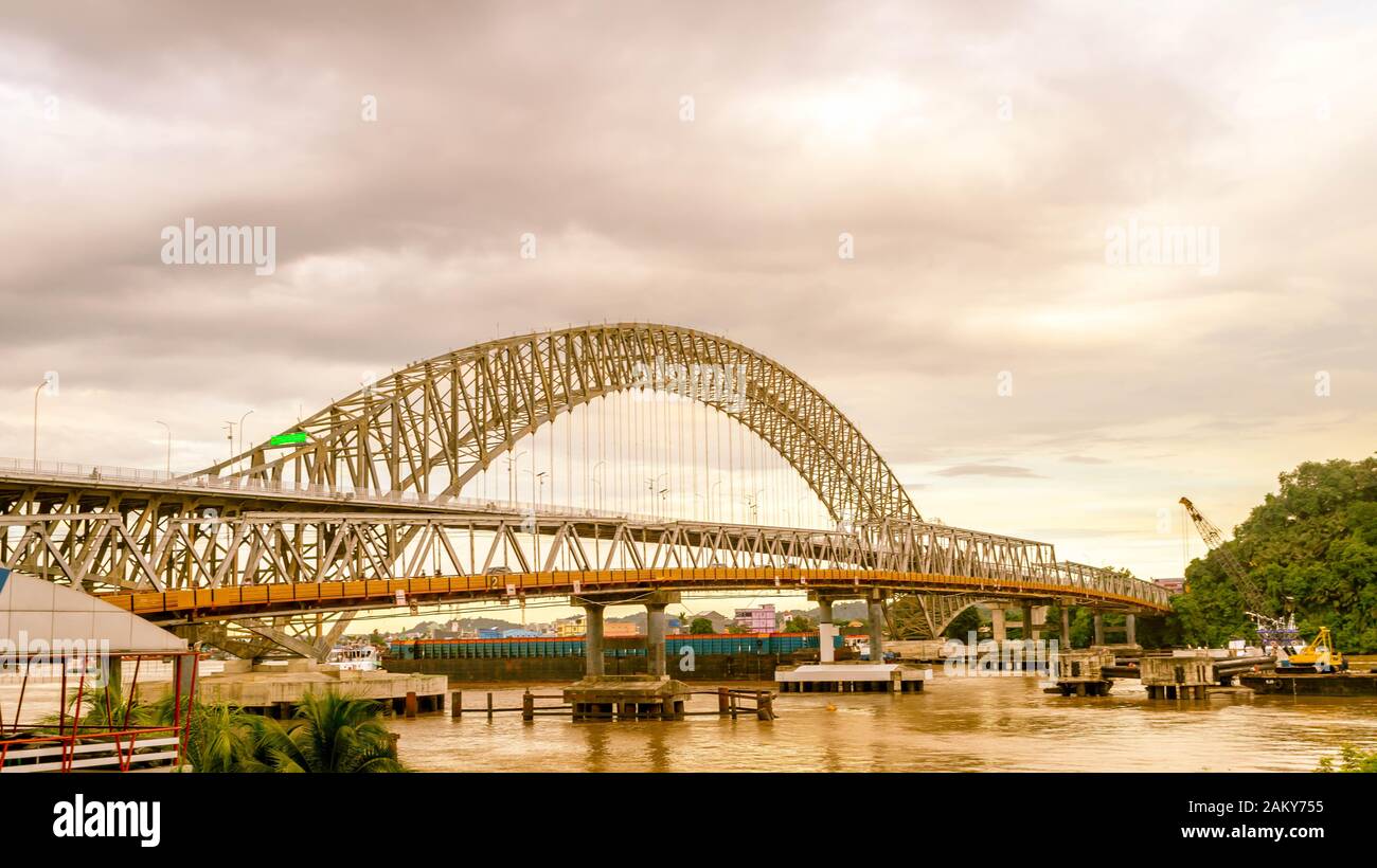 Mahakam bridge, Samarinda, Indonesia Stock Photo - Alamy