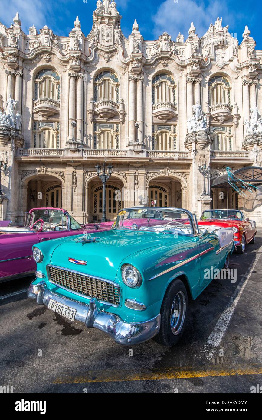 Colorful classic American cars from the 1950s , Havana, Cuba Stock ...
