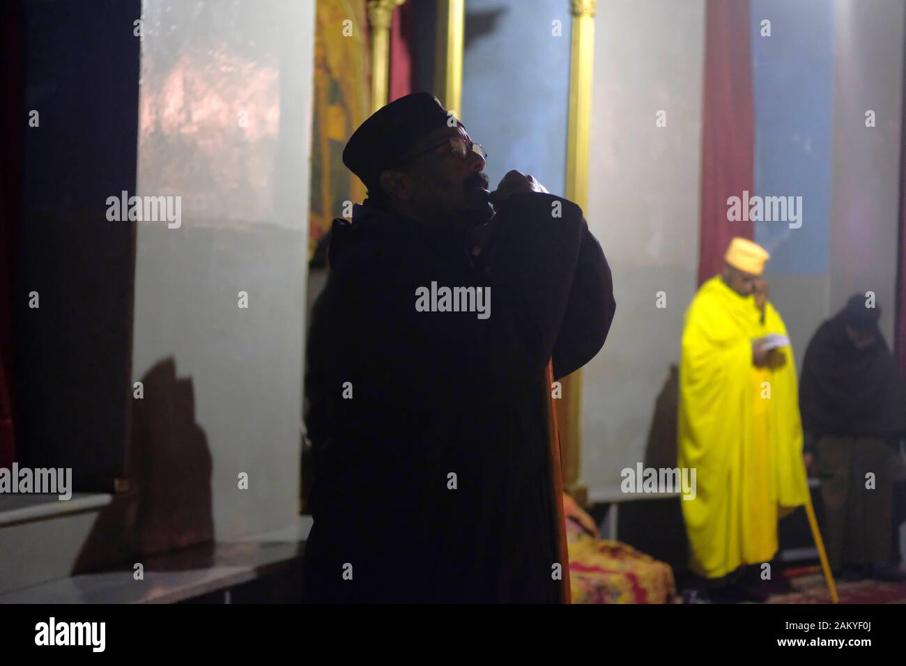 Christian monks in prayer hi-res stock photography and images - Alamy