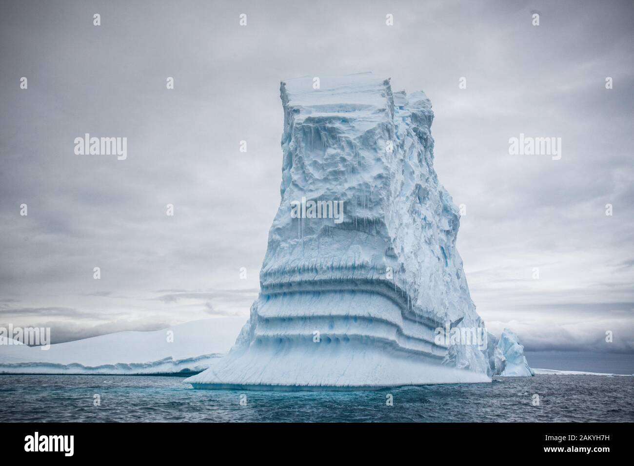 Tabular iceberg antarctica hi-res stock photography and images - Alamy