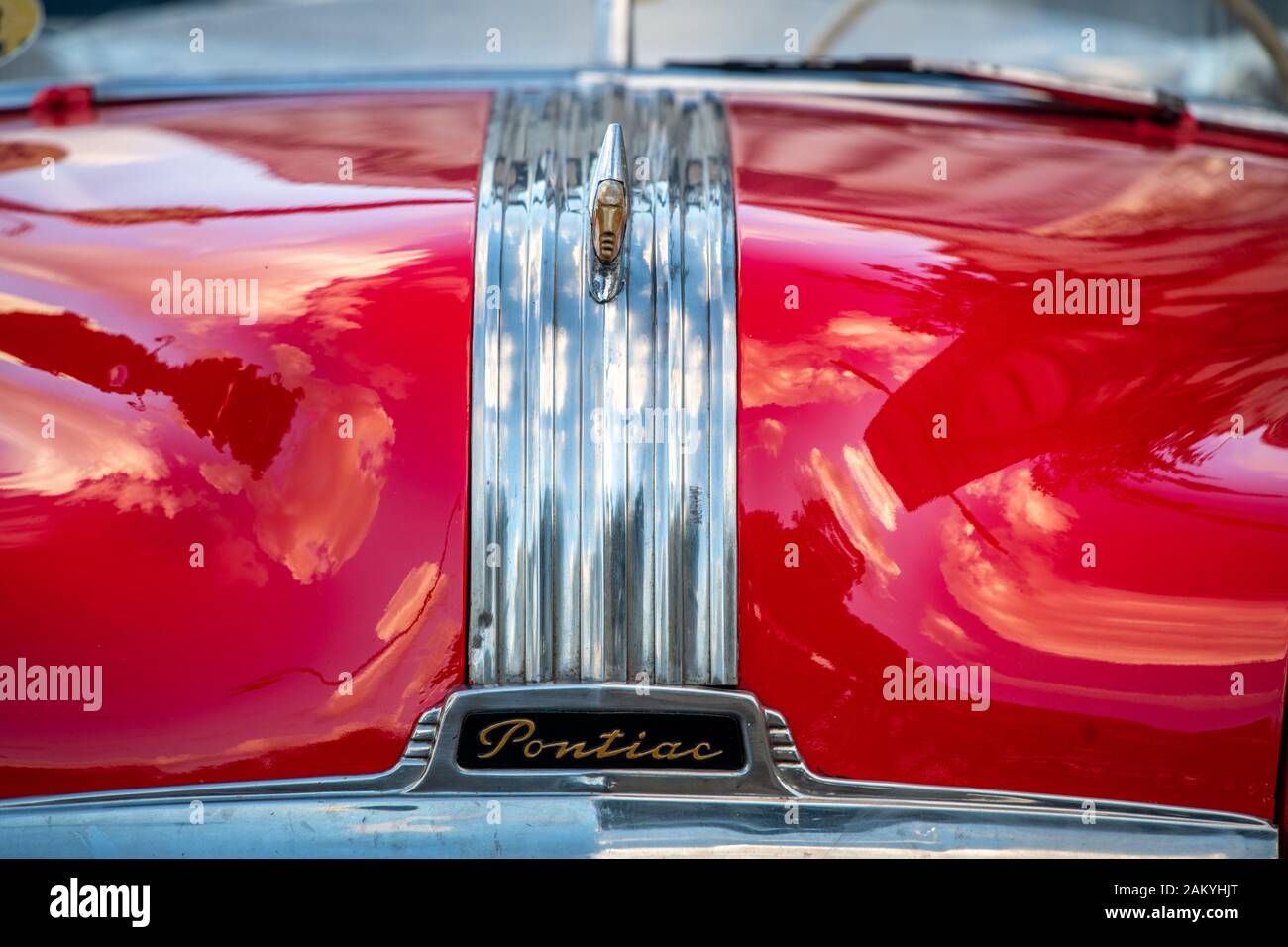 The rear end of a classic 1950s Pontiac , Havana, Cuba Stock Photo - Alamy