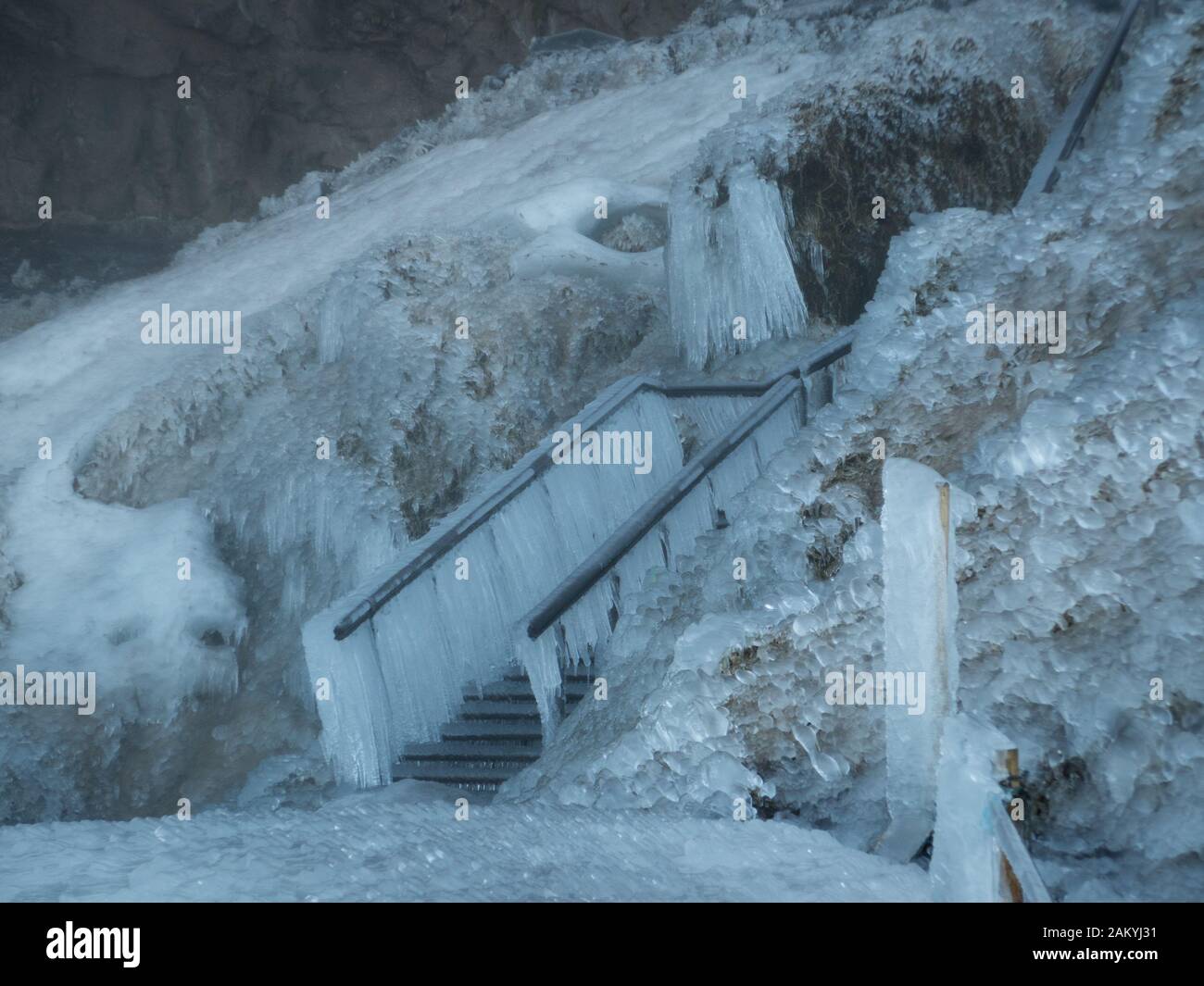 Frozen waterfall climb hi-res stock photography and images - Alamy