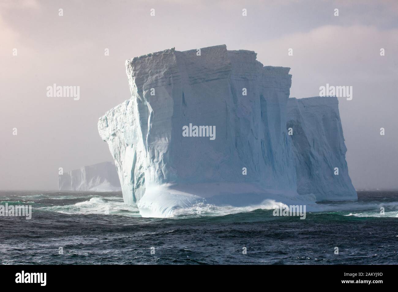 Tabular iceberg antarctica hi-res stock photography and images - Alamy