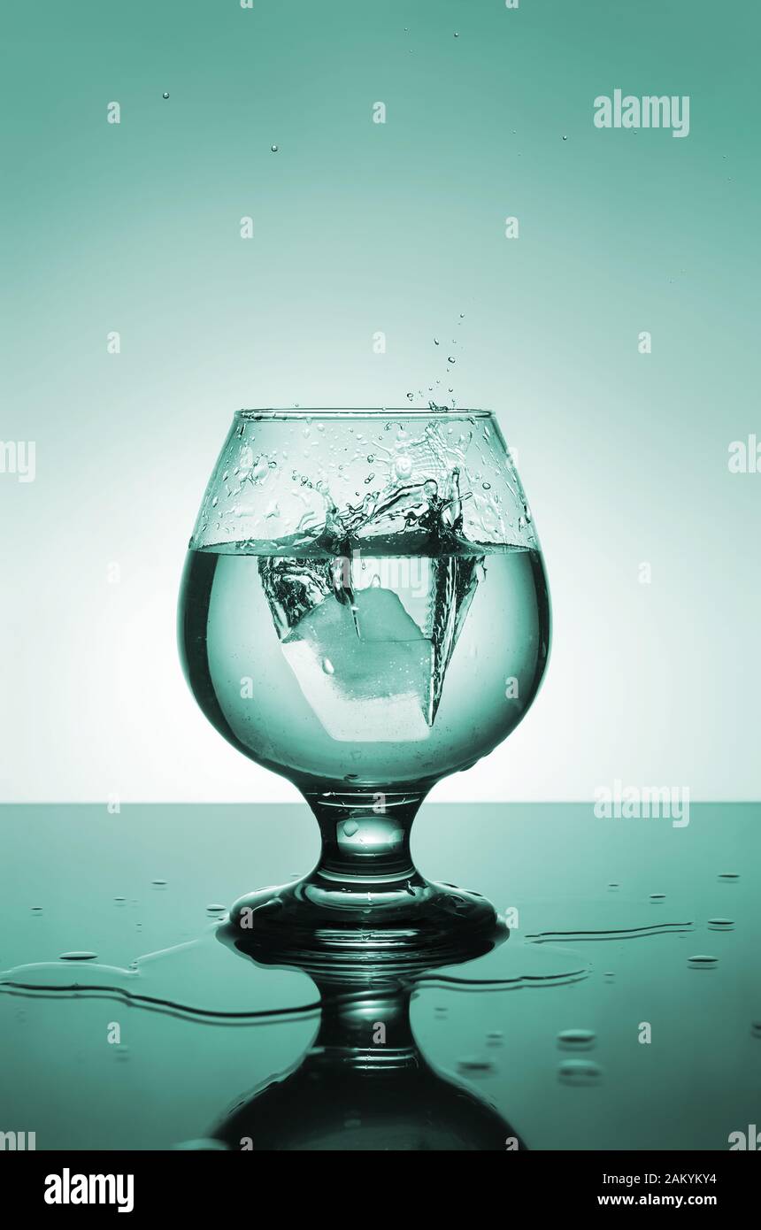 Ice in splash High Resolution Stock Photography and Images - Alamy