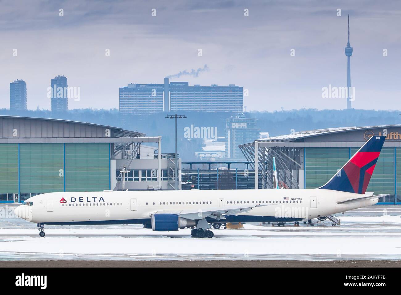 Stuttgart, Germany - December 16, 2018: Delta Air Lines Boeing 767 ...