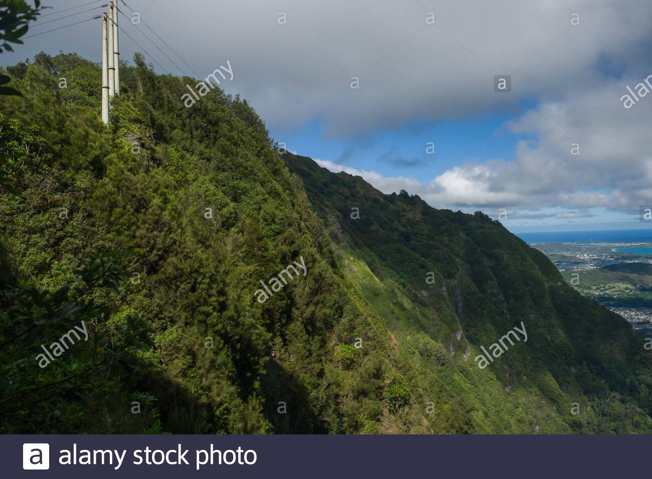 Overhead Transmission Lines High Resolution Stock Photography and ...