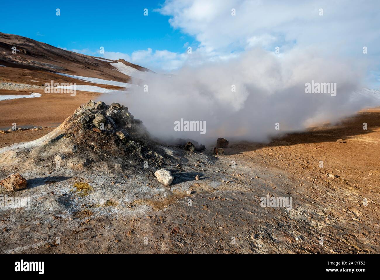 Solfatare, fumarole, sulfur, steam, geothermal area Hverarönd, mountain ...