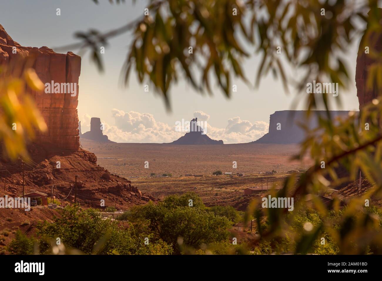 Suns eye monument valley hi-res stock photography and images - Alamy