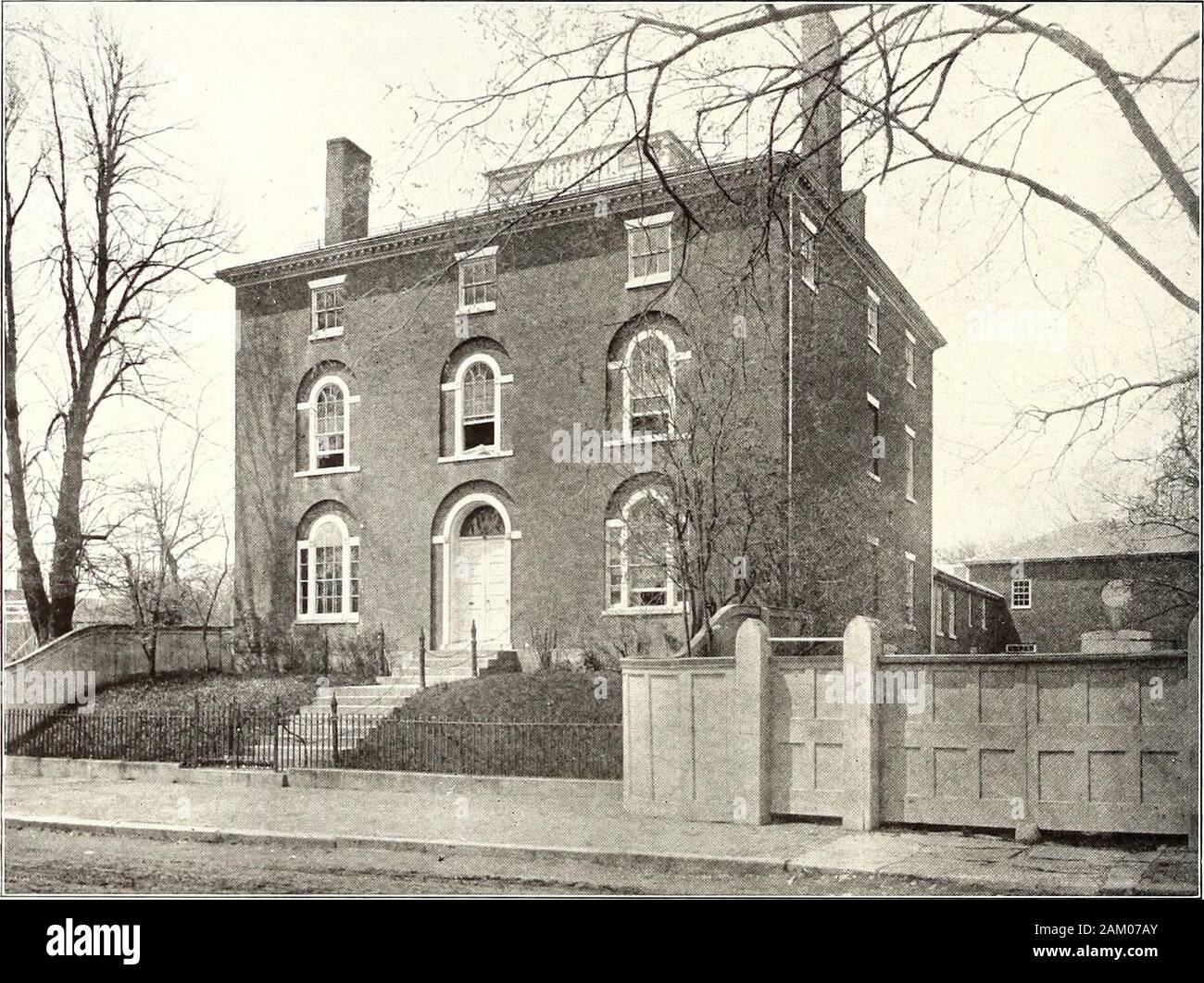 Bulfinch entrance hi-res stock photography and images - Alamy