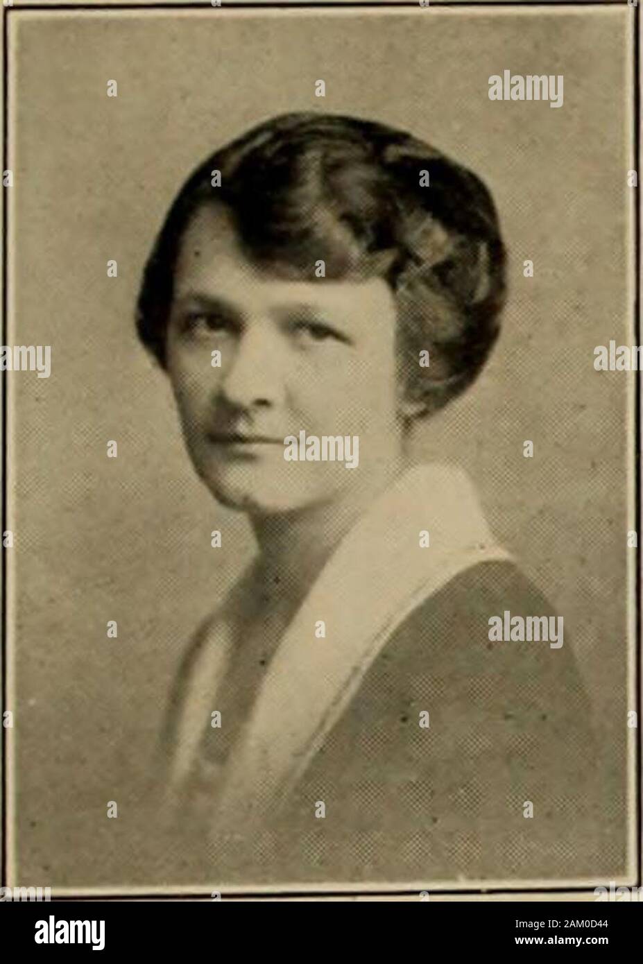 Class of 1921 . ? E en 1EG I ? a. I Christine Straub Latham Park, Oak ...