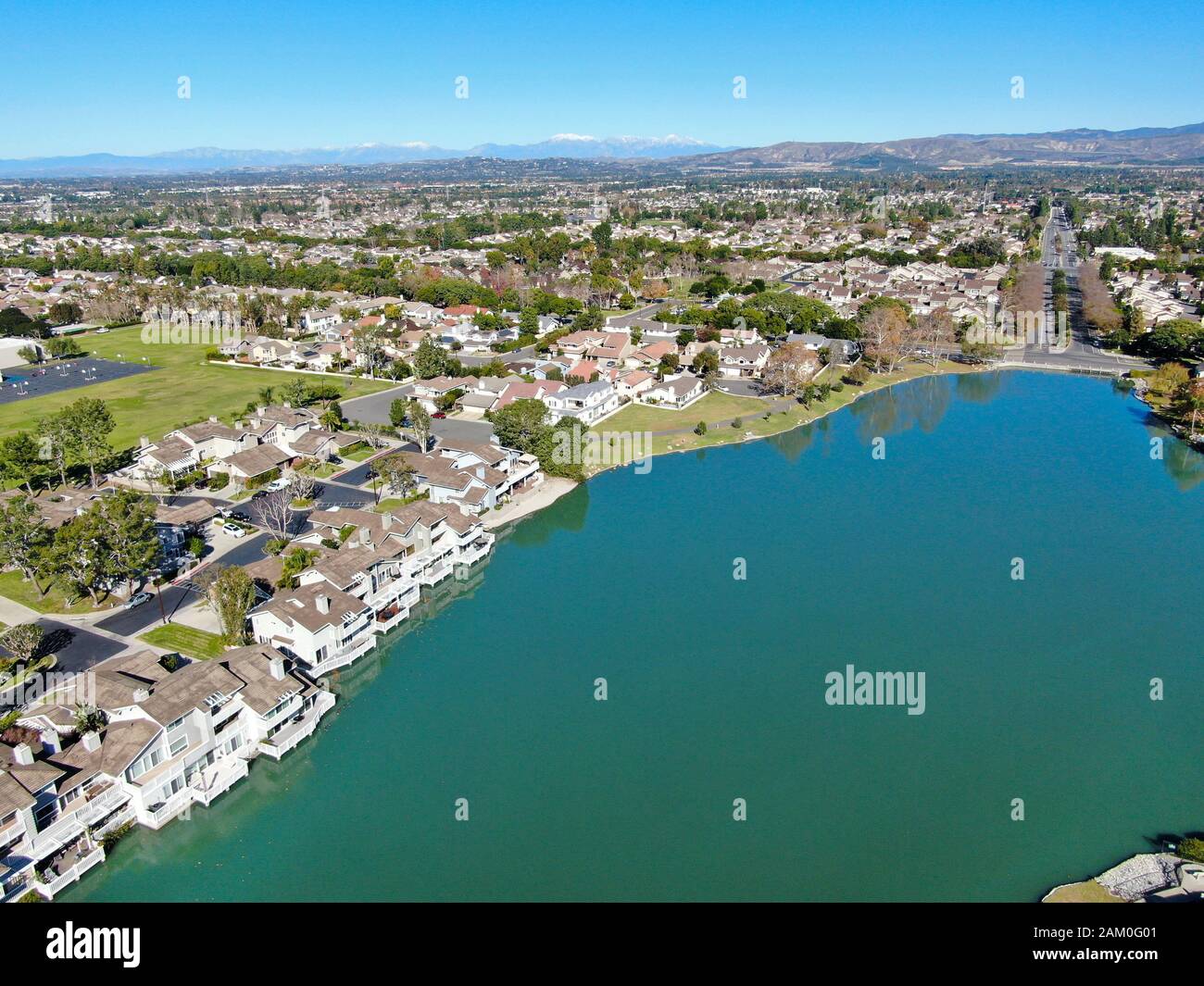 Woodbridge lake irvine hi-res stock photography and images - Alamy
