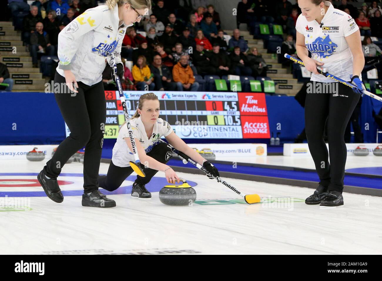 Vicky wright curling hi-res stock photography and images - Alamy