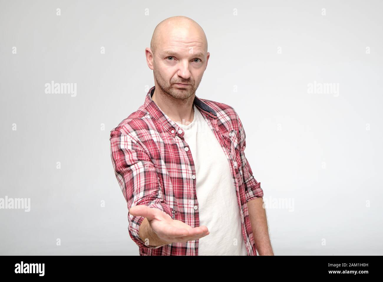 Insisting expression hi-res stock photography and images - Alamy