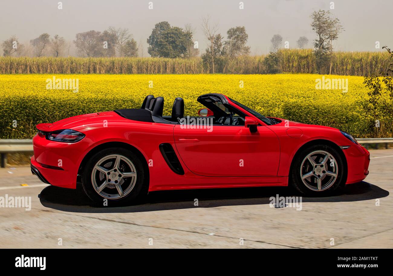 Porsche boxter hi-res stock photography and images - Alamy