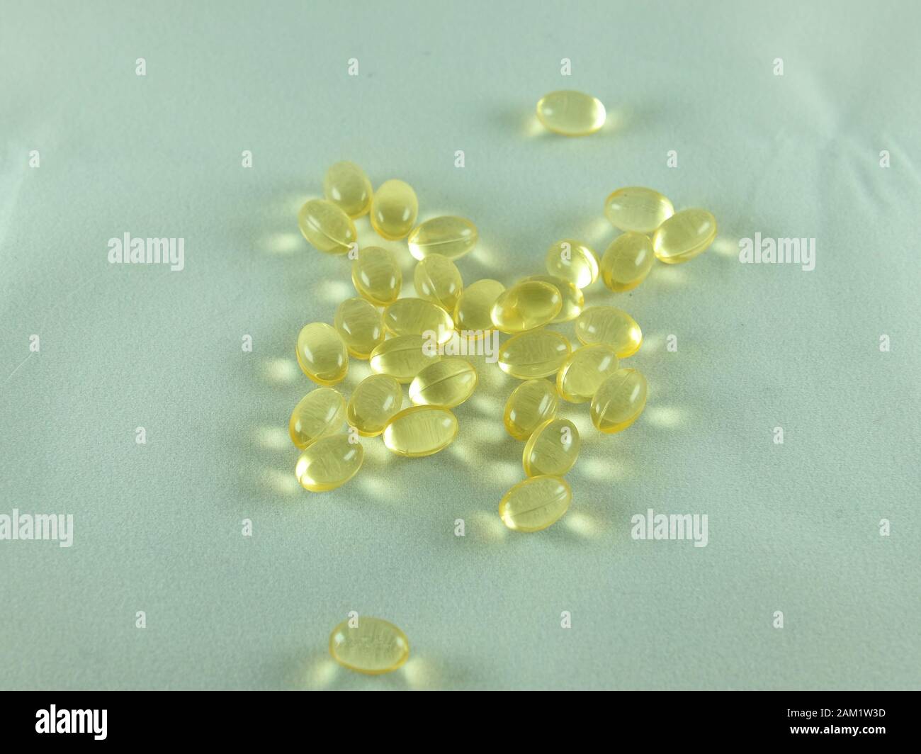 Softgels hi-res stock photography and images - Alamy