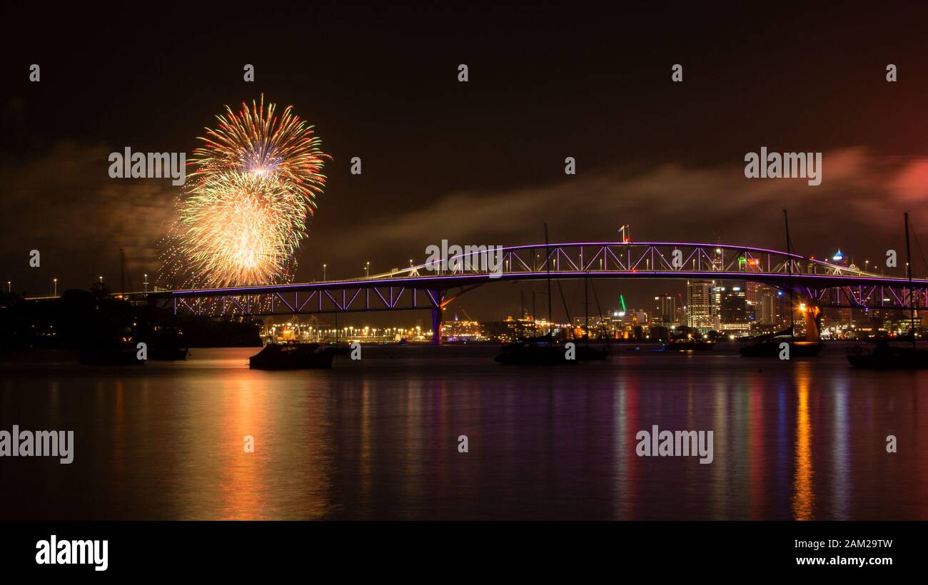 Auckland fireworks for New Year celebration with Harbour Bridge ...