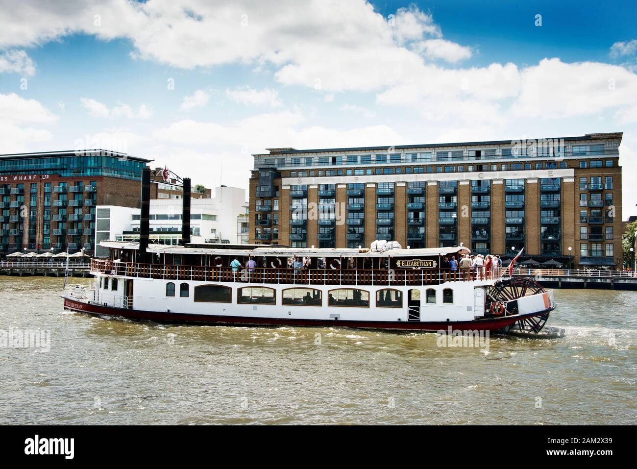 Old fashioned riverboat hi-res stock photography and images - Alamy