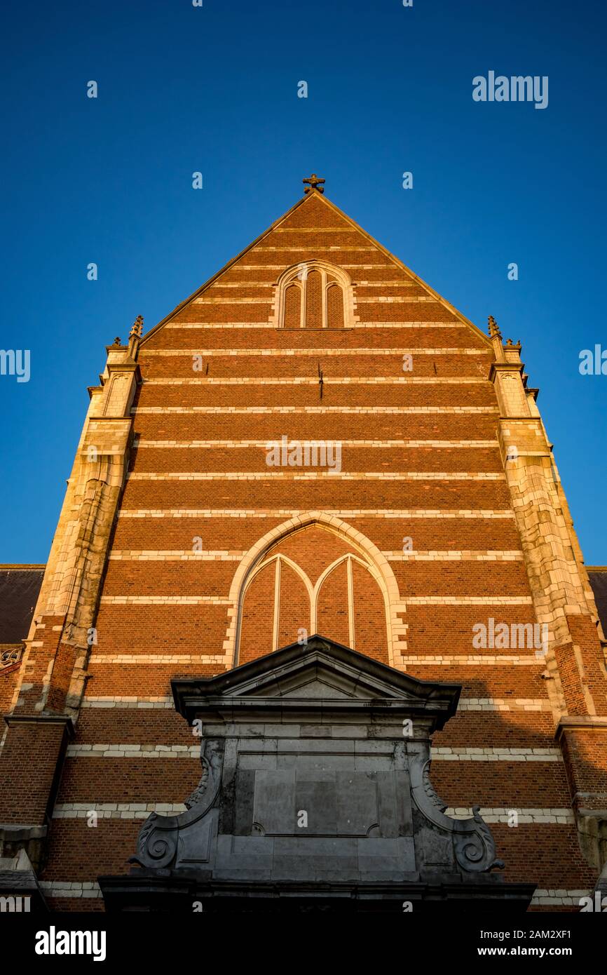 Gothic flemish church hi-res stock photography and images - Alamy