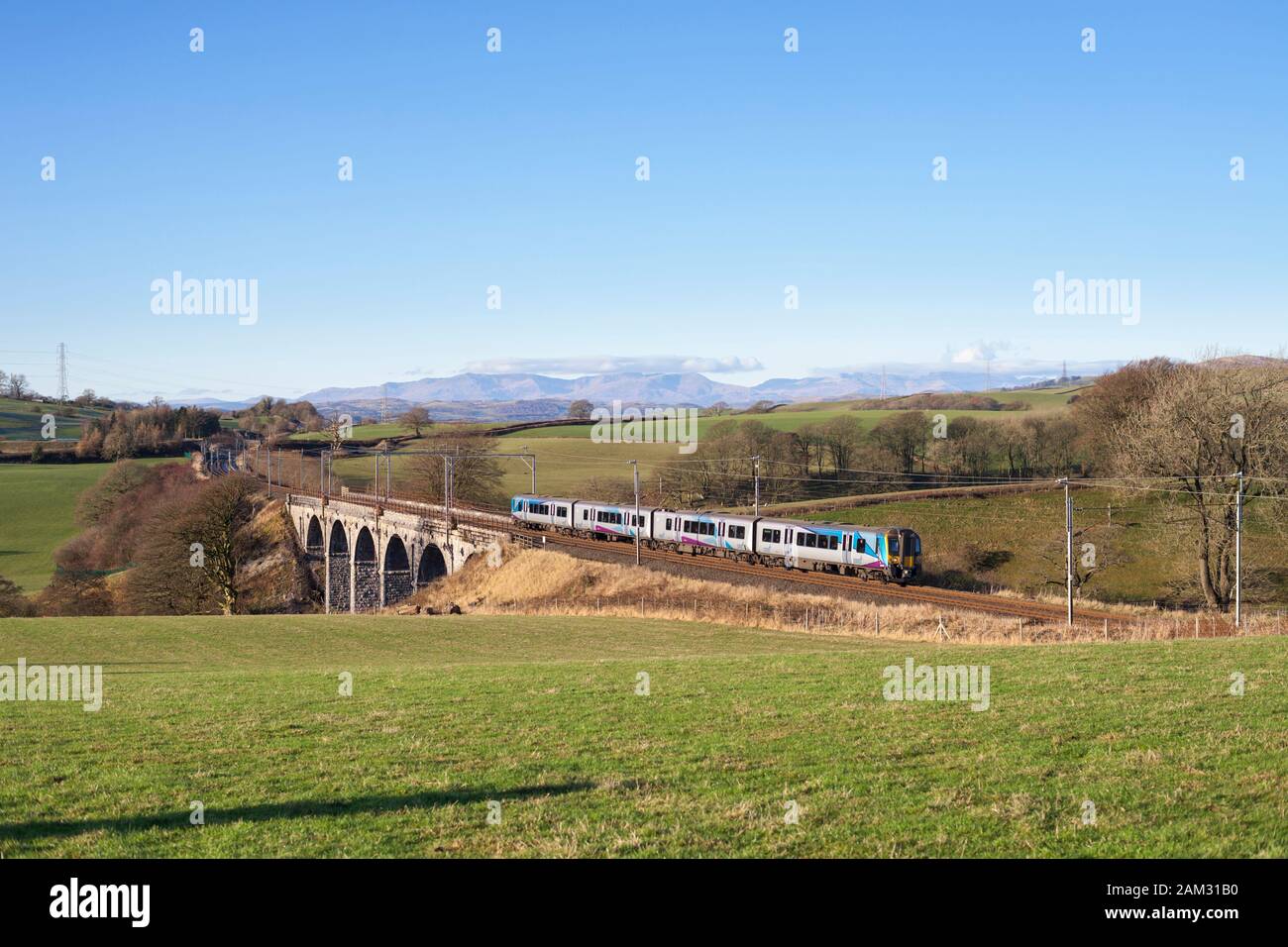 Transpennine express scottish train hi-res stock photography and images ...