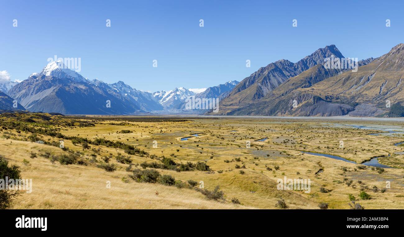 Panorama mount cook aoraki hi-res stock photography and images - Alamy