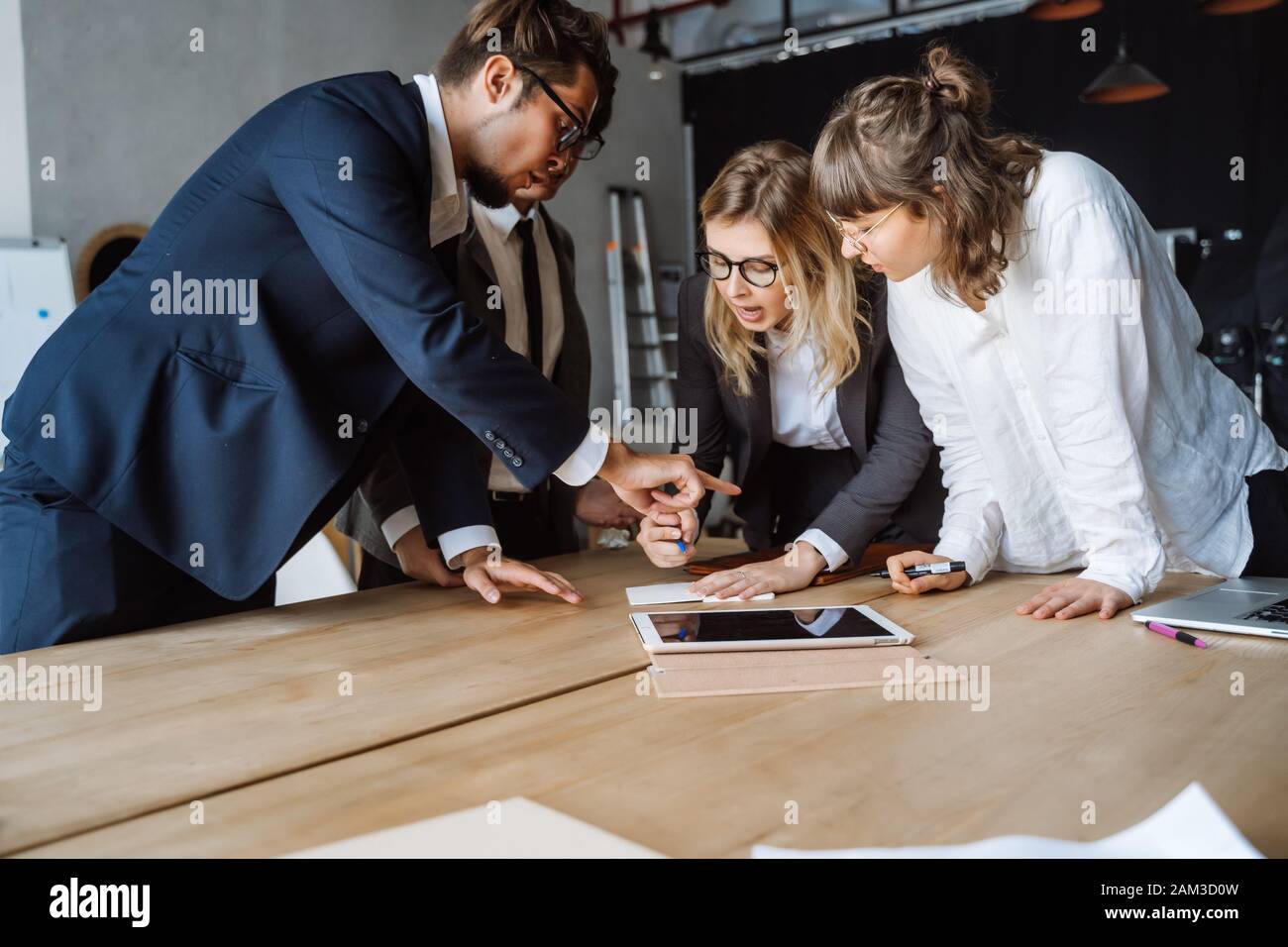 Disagreement startup hi-res stock photography and images - Alamy