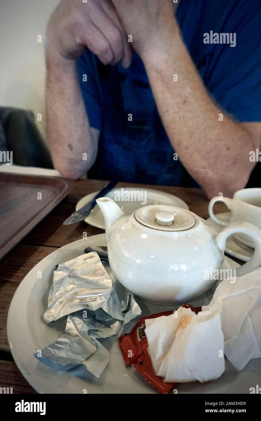 Dirty crockery hi-res stock photography and images - Alamy