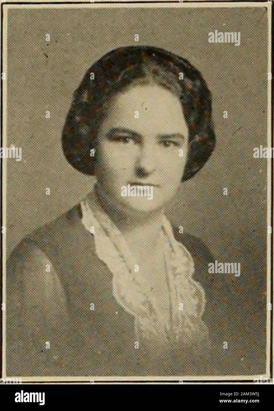 Class of 1921 . Laura Morgan MalverneLong Island Julia Russel Morse ...