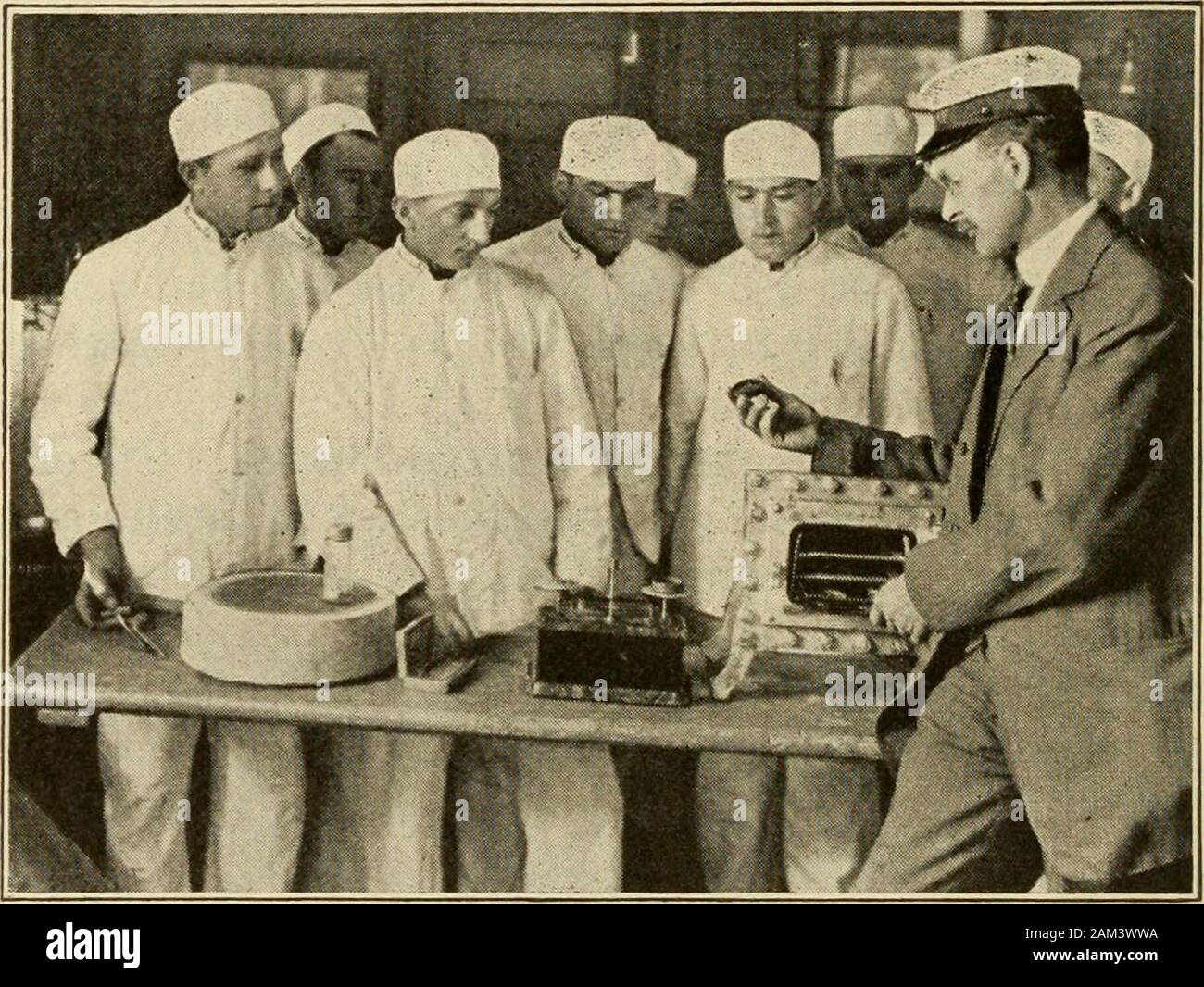 Tare weight hi-res stock photography and images - Alamy