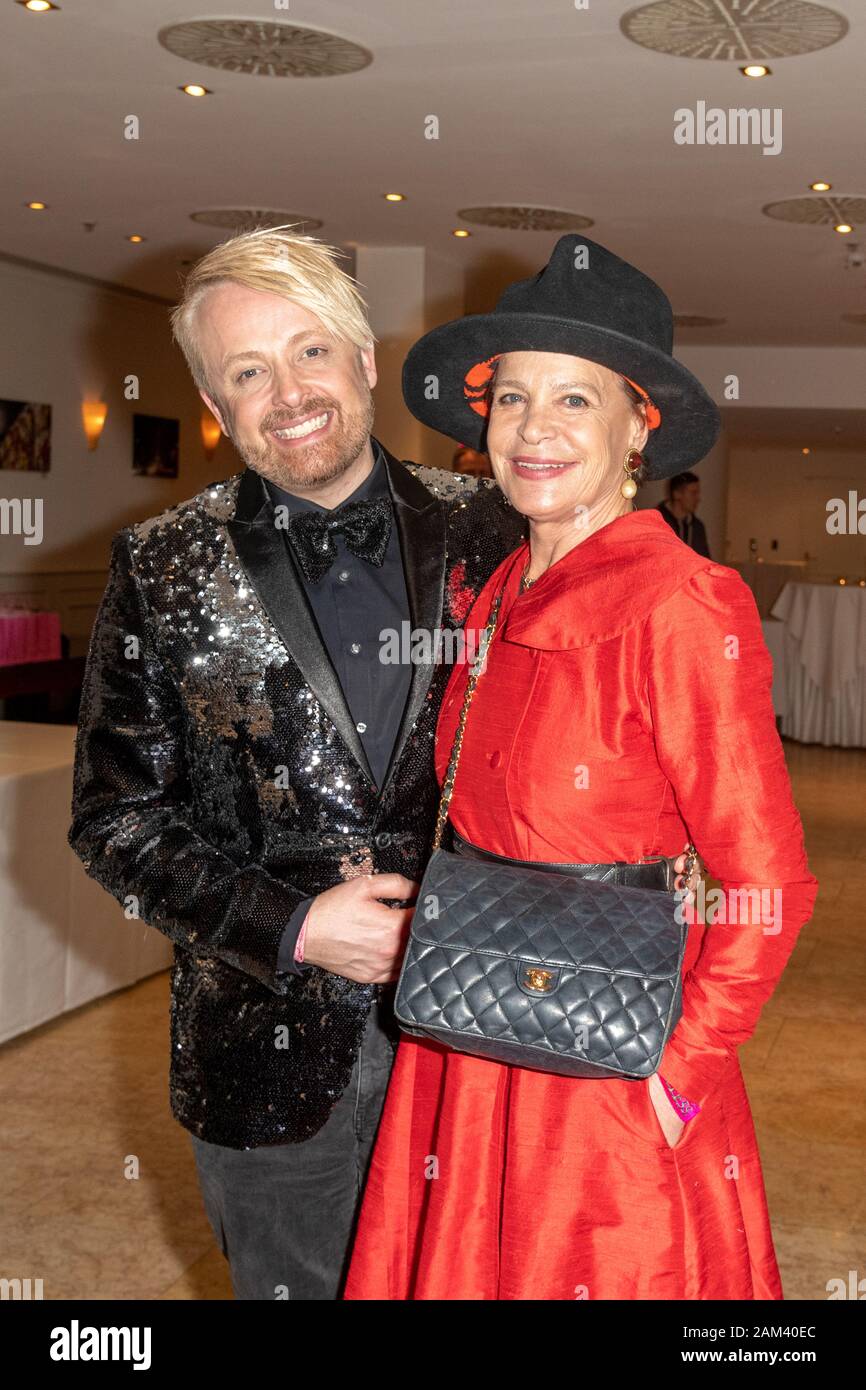 Anthony holt hi-res stock photography and images - Alamy