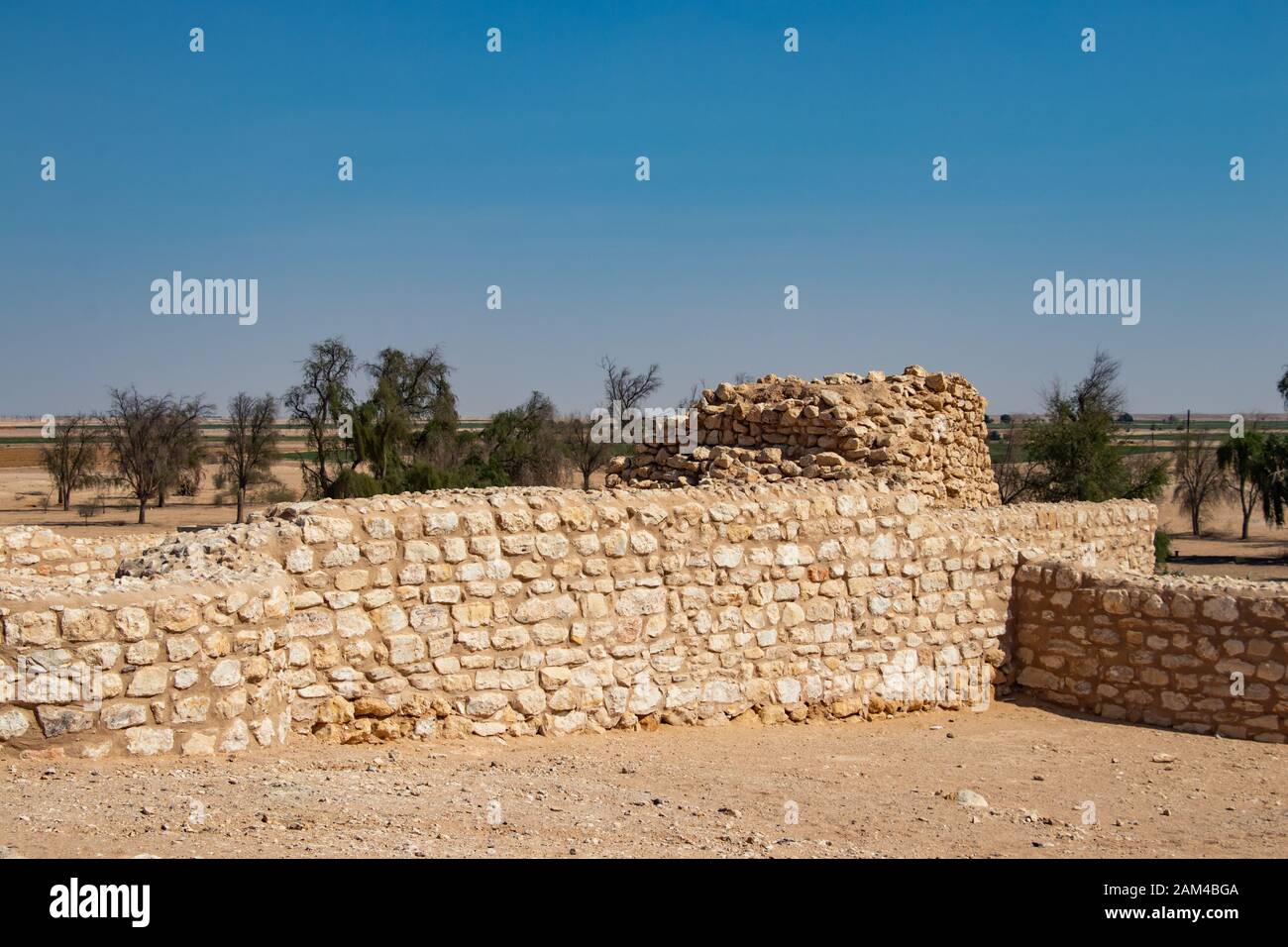 View of lost city of Ubar in Oman Stock Photo - Alamy