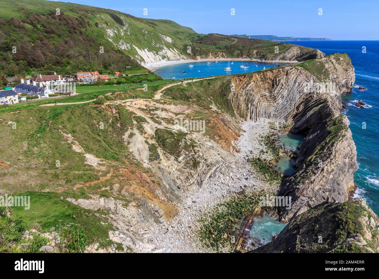 lulworth crumple , stairhole, naturally folded sedimentary rock strata ...
