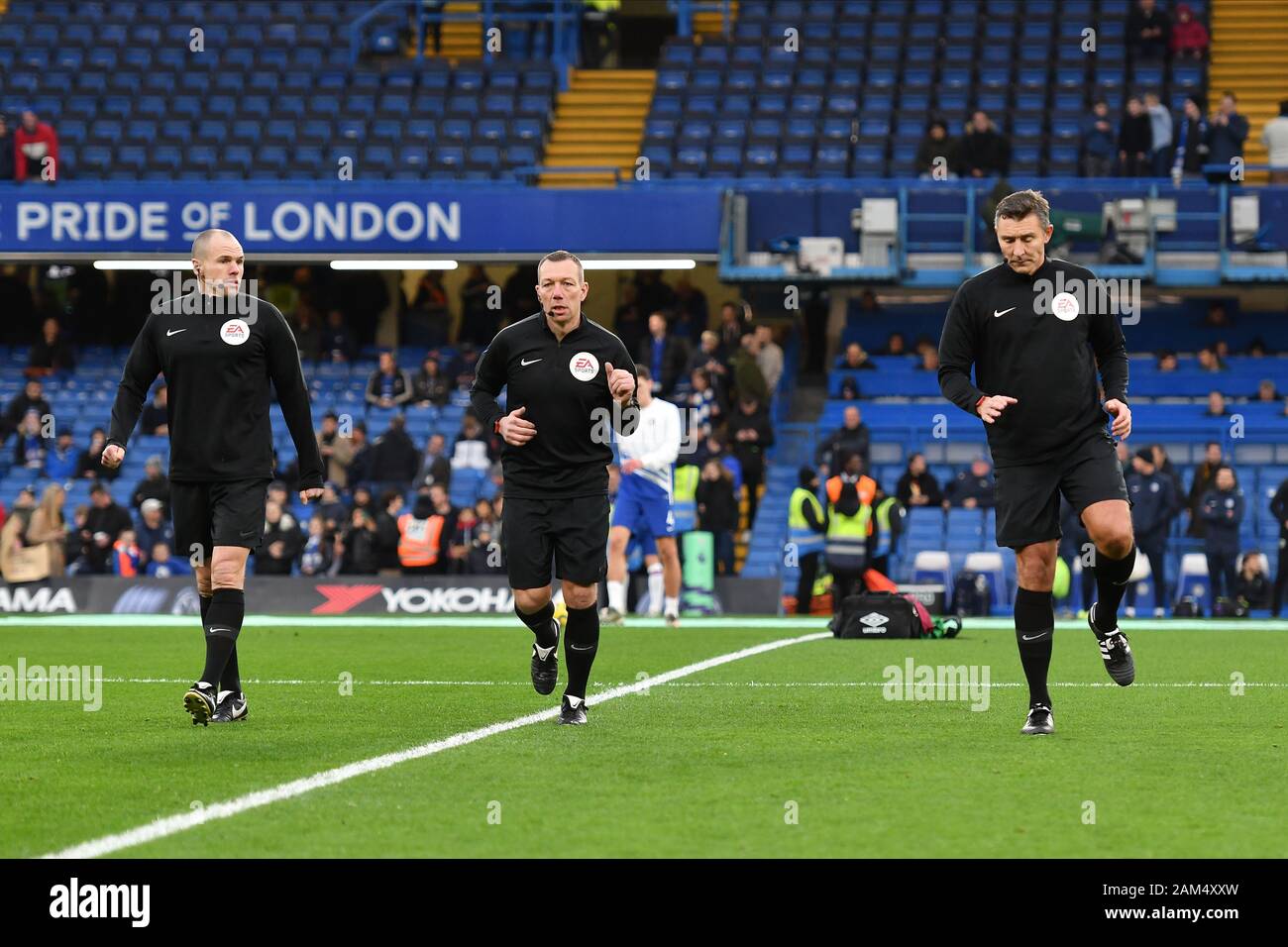 Assistants simon beck hi-res stock photography and images - Alamy