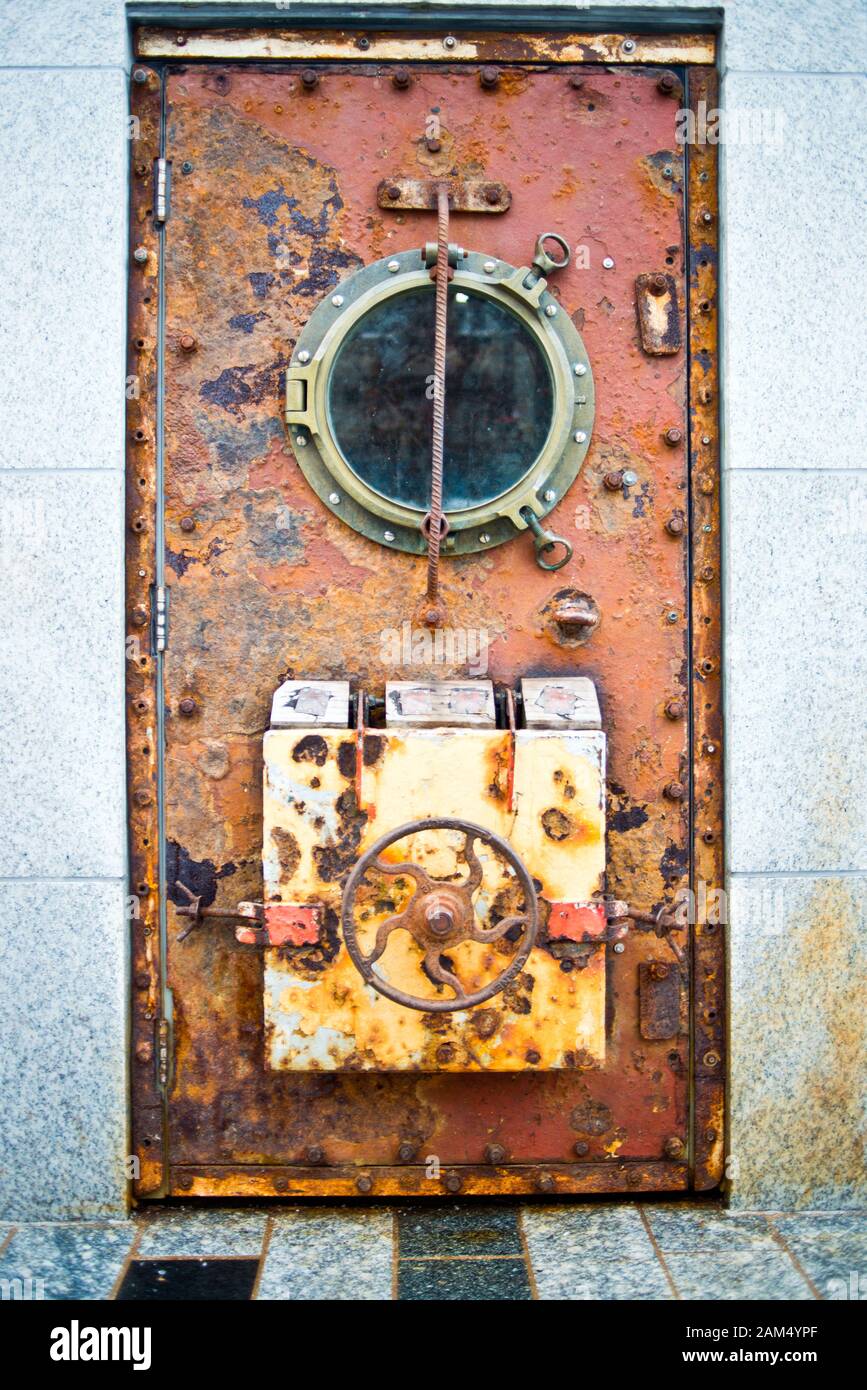 Rust backdrop hi-res stock photography and images - Alamy