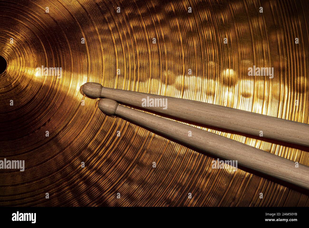 Yellow playing kit hi-res stock photography and images - Alamy