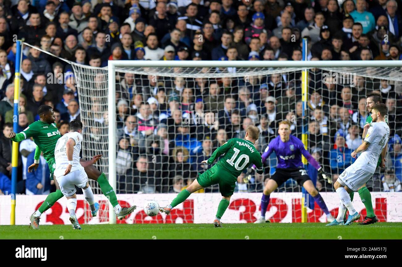 Shot on goal ruled offside hi-res stock photography and images - Alamy