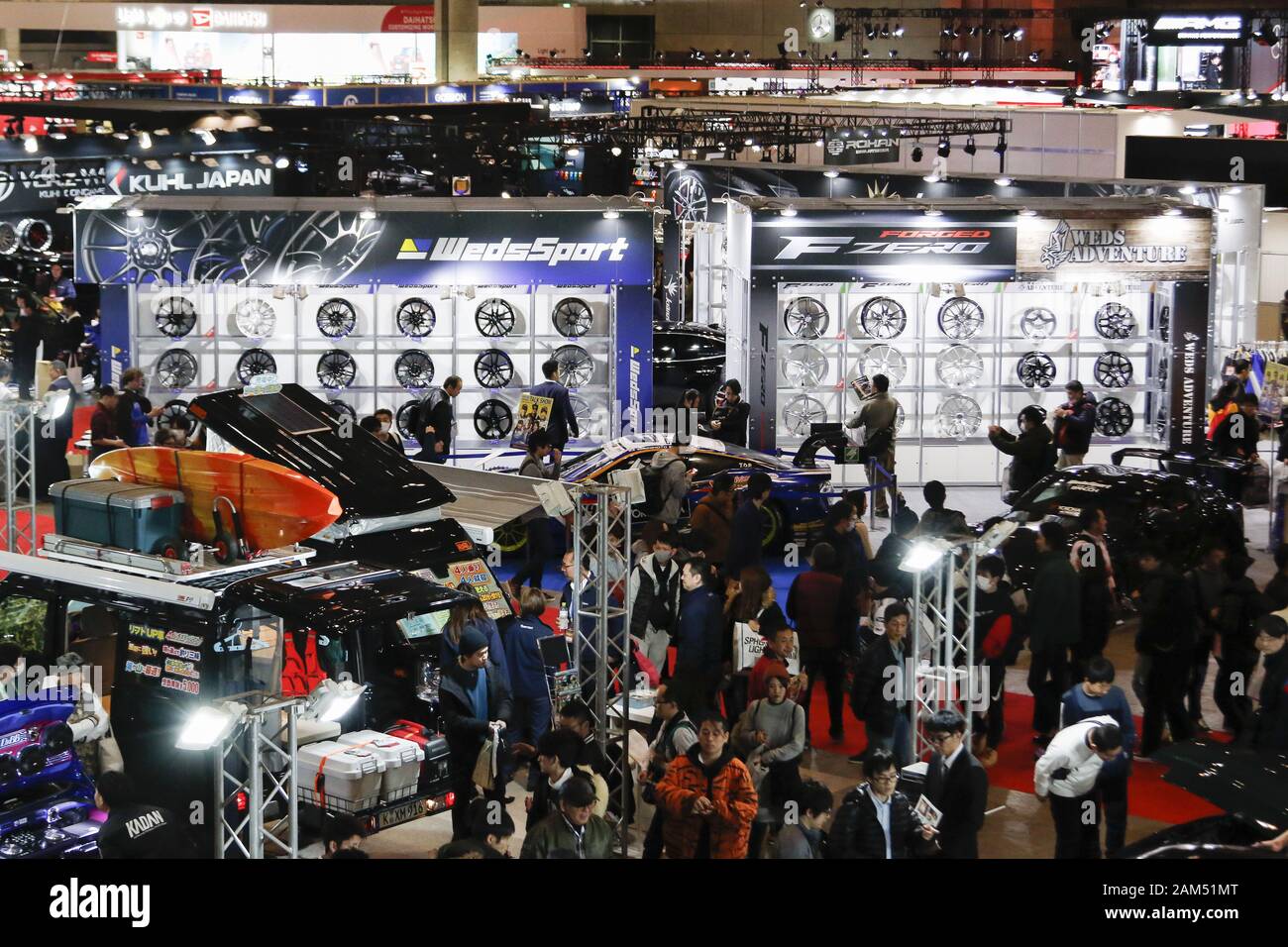 Chiba, Japan. 11th Jan, 2020. Visitors gather during the Tokyo Auto ...
