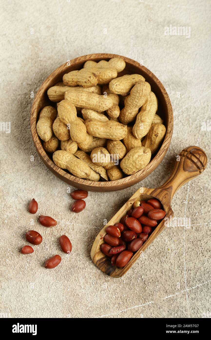 natural organic peanuts peeled and in shell Stock Photo - Alamy