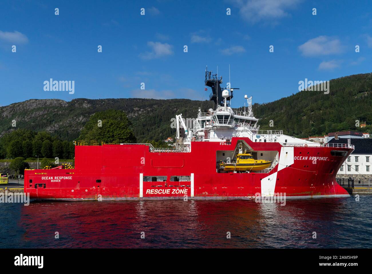 Offshore multi service standby rescue vessel Ocean Response in the port ...
