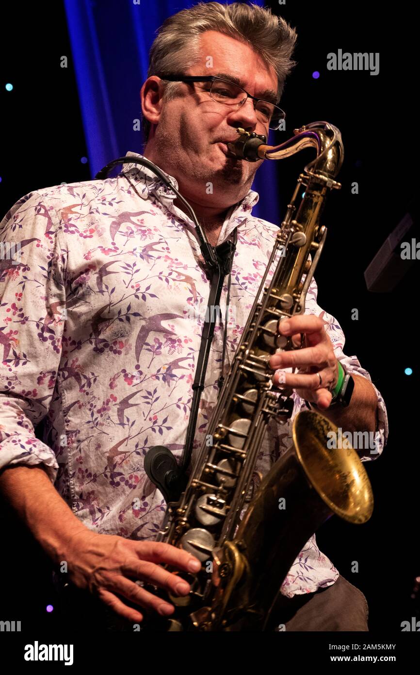 Sax session hi-res stock photography and images - Alamy