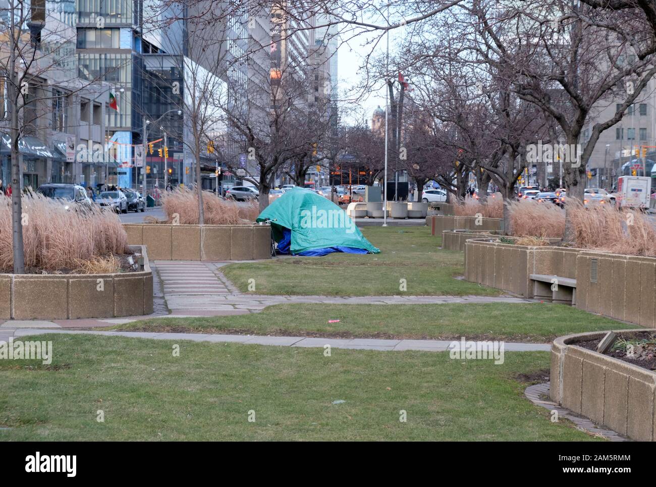 Homeless tent hi-res stock photography and images - Alamy