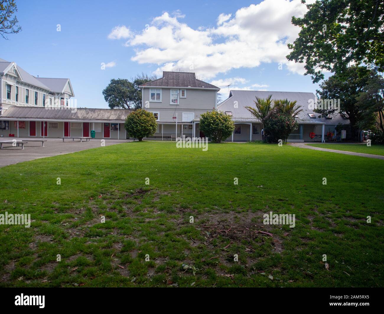 Buildings and grounds hi-res stock photography and images - Alamy