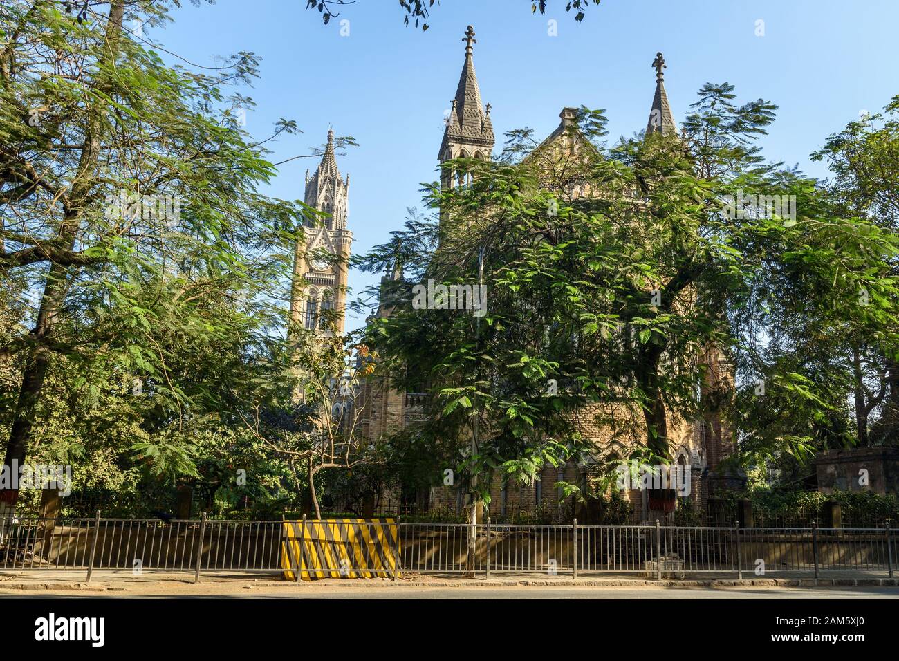 Rajabai Clock Tower in Mumbai. India Stock Photo - Alamy