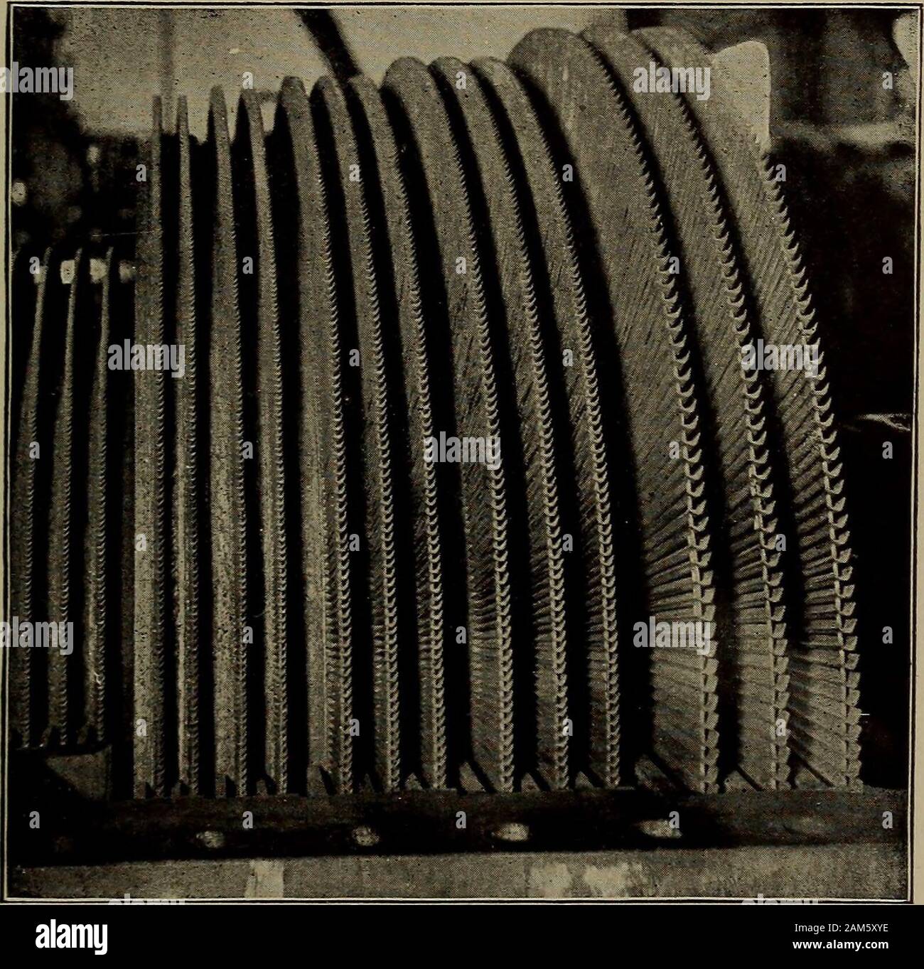 Stationary blades hi-res stock photography and images - Alamy