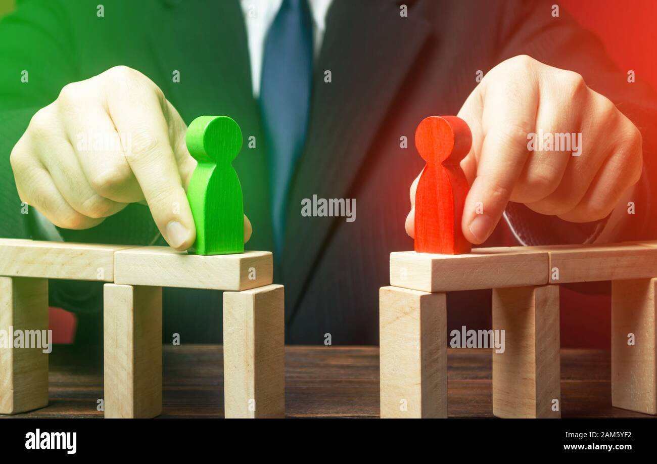 Conflict resolution mediator hi-res stock photography and images - Alamy