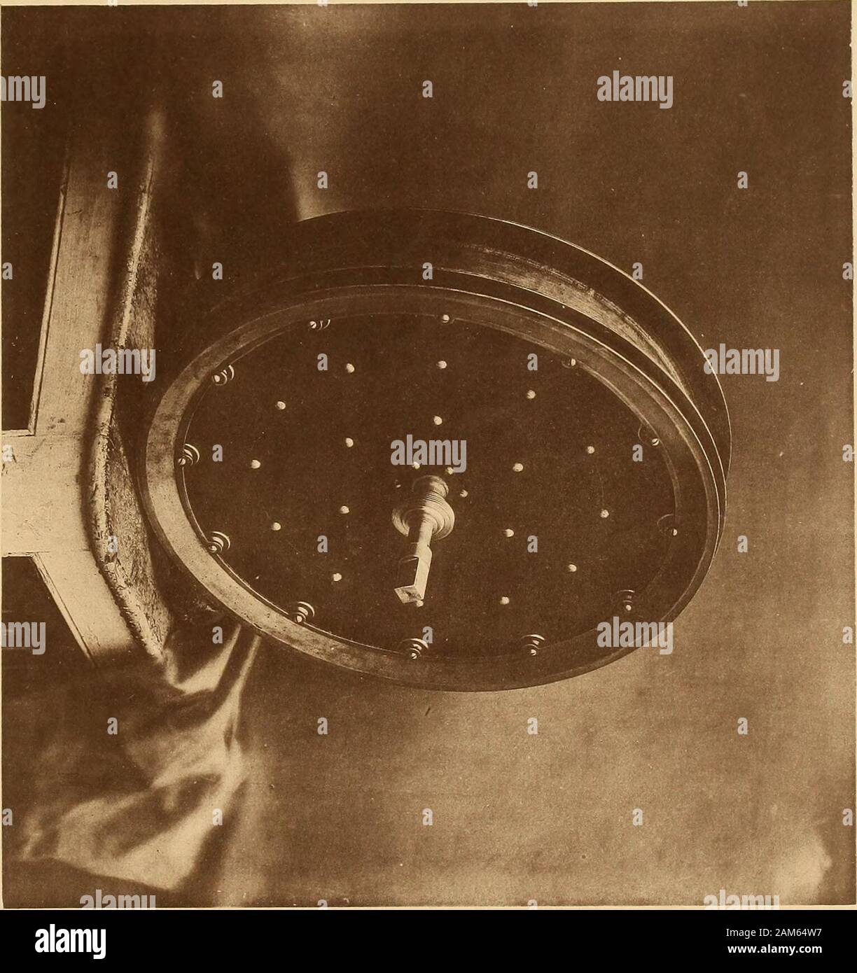 Figs on rope hi-res stock photography and images - Alamy